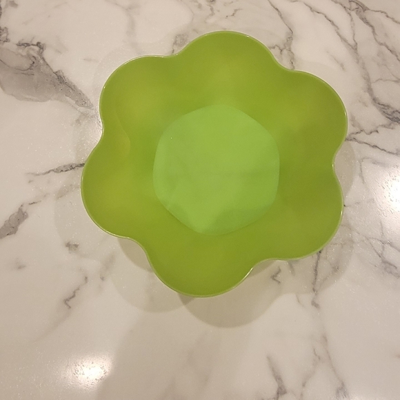 Tupperware | Kitchen | Tupperware Chip N Dip Set Green Yellow Set ...